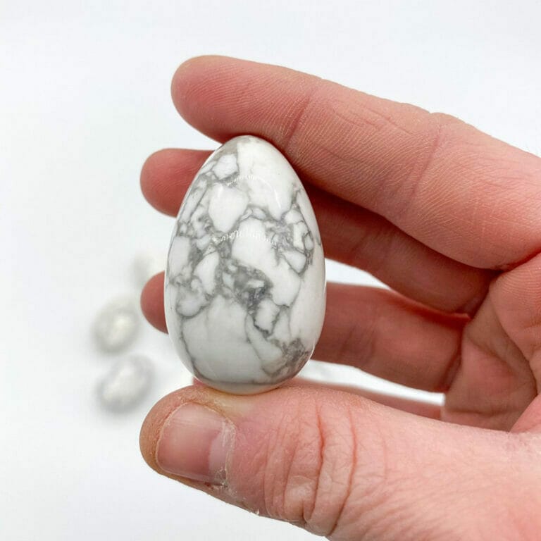 Wholesale White Howlite Yoni Egg Supplier | YLELY